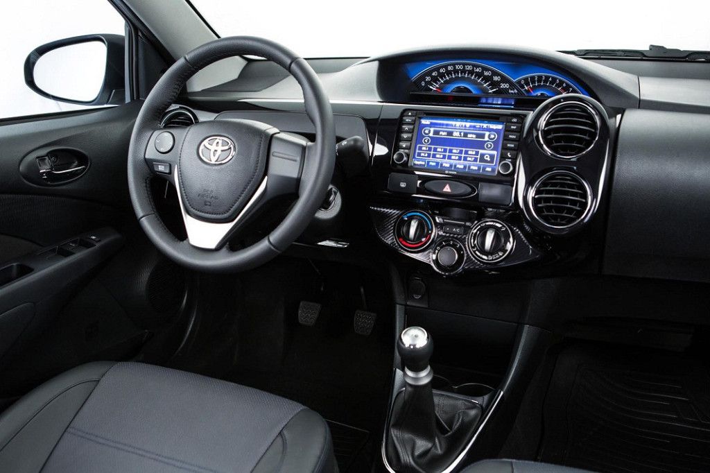 TOYOTA ETIOS PLATINUM - Kilómetros