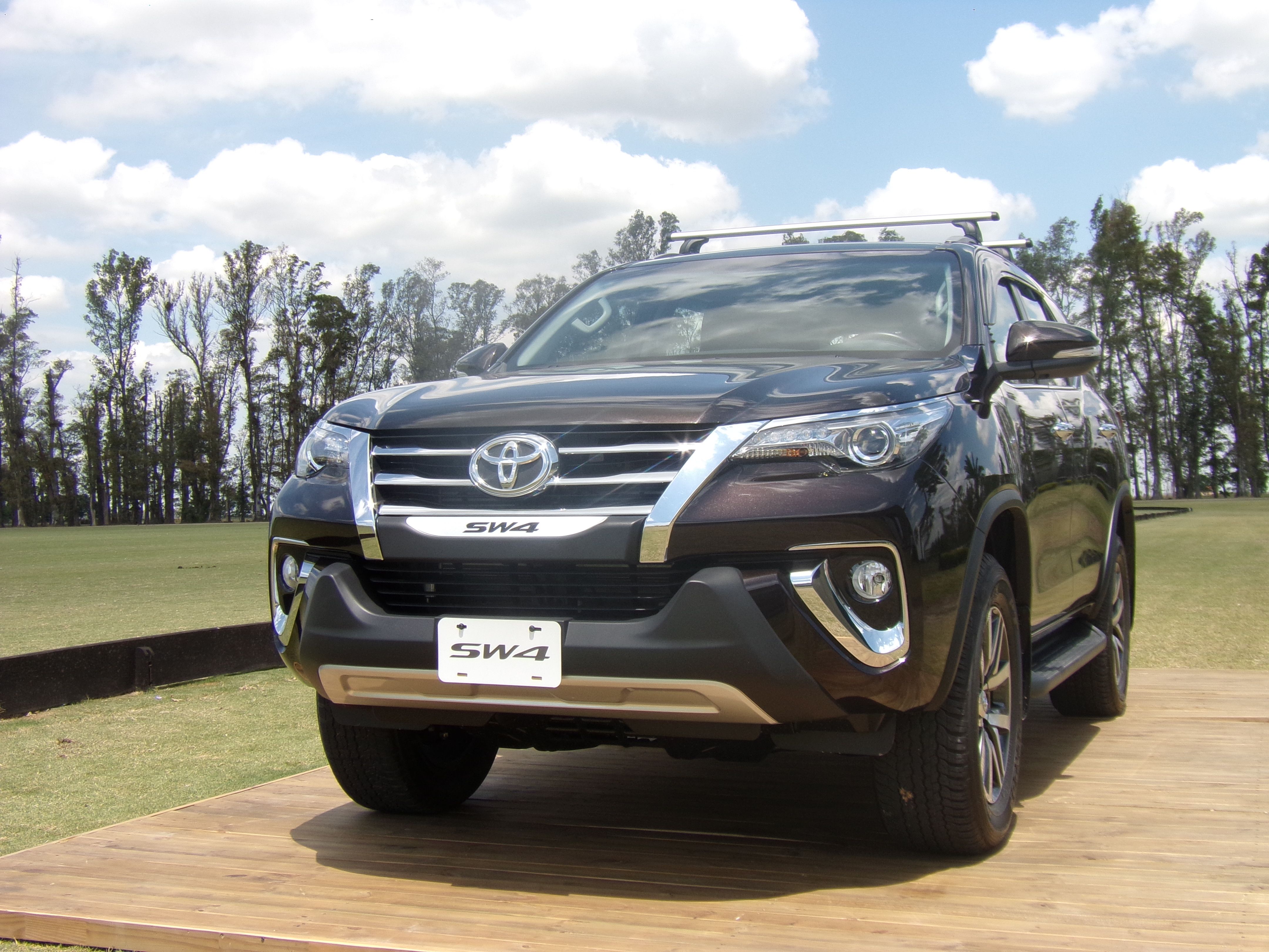 TOYOTA SW4 - Kilómetros