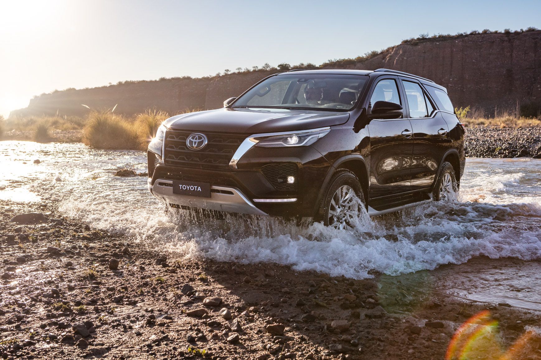 LANZAMIENTO: NUEVA TOYOTA SW4 EN ARGENTINA