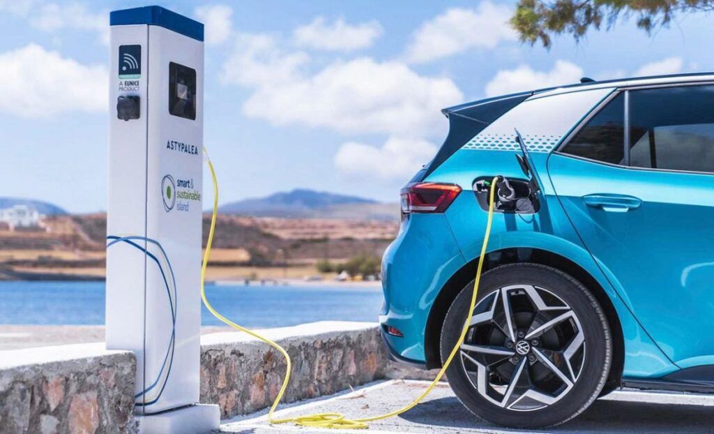 LA AUTONOMÍA DE LOS AUTOS ELÉCTRICOS